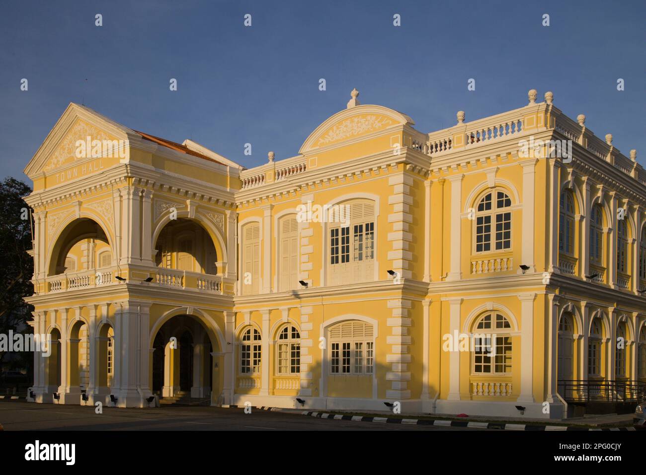 Malaysia, Penang, Georgetown, Town Hall Stock Photo - Alamy