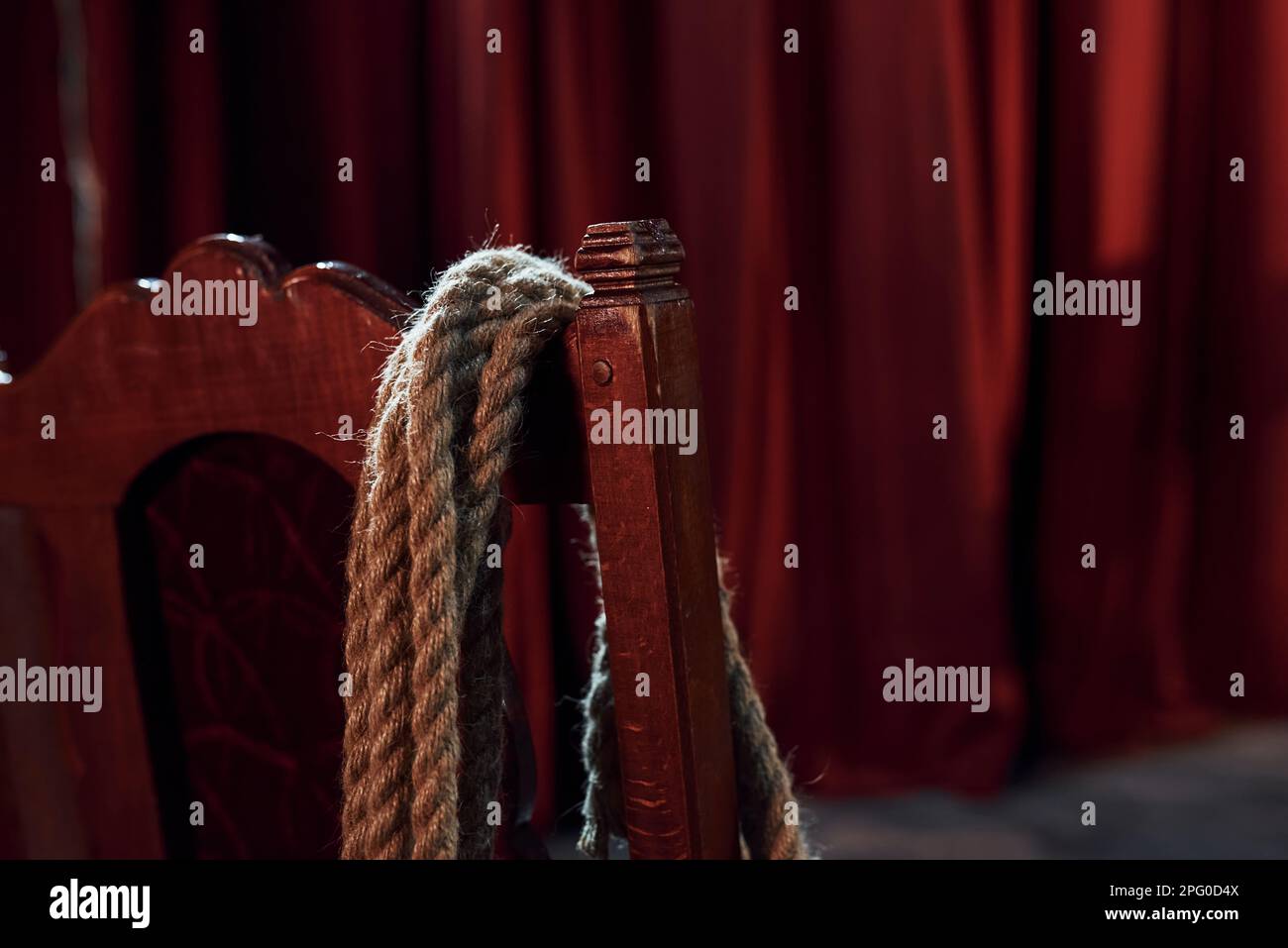 Back stage theater rope hi-res stock photography and images - Alamy