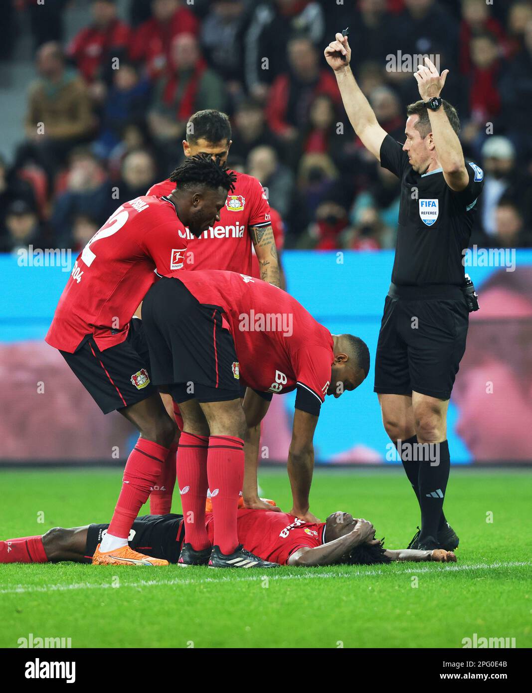 Injured referee hi-res stock photography and images - Alamy
