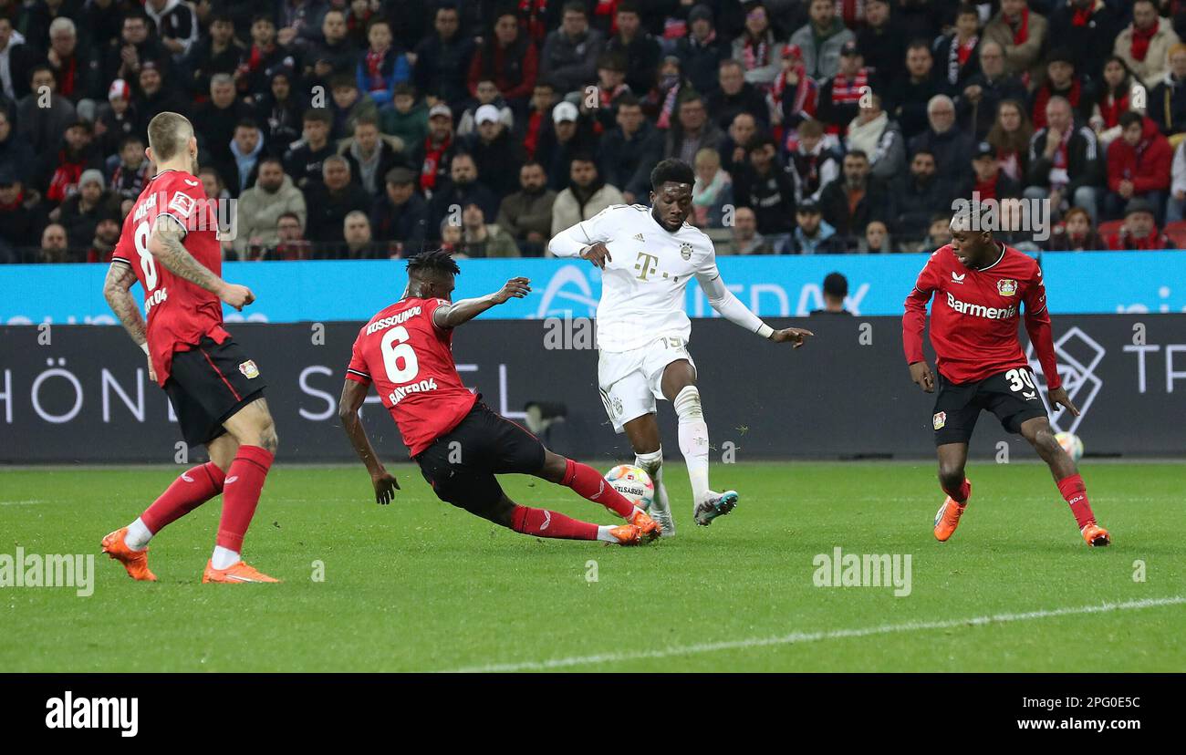 Jeremie frimpong bayern munich hi-res stock photography and images - Alamy