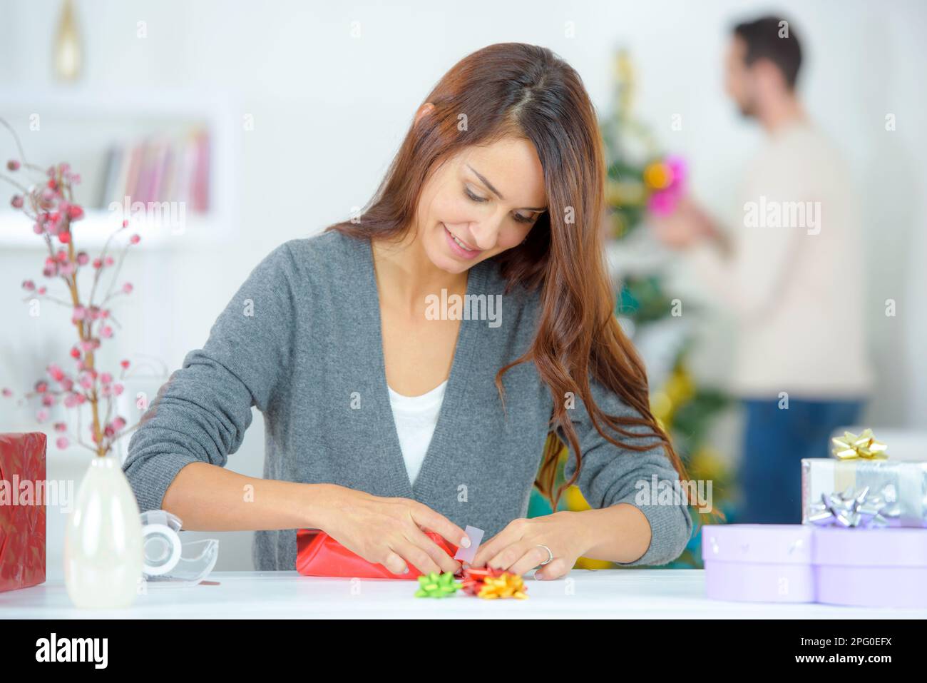 Preparing beautiful gifts hi-res stock photography and images - Alamy