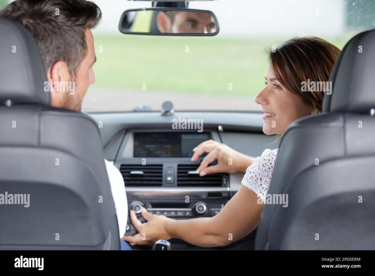 happy couple inside a new car Stock Photo - Alamy