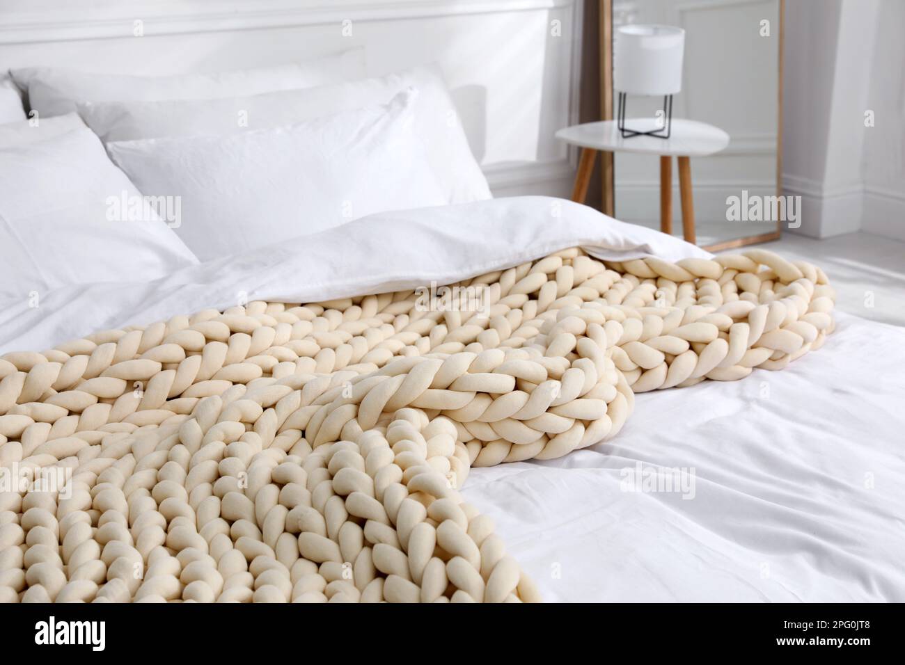 Chunky yarn hi-res stock photography and images - Alamy
