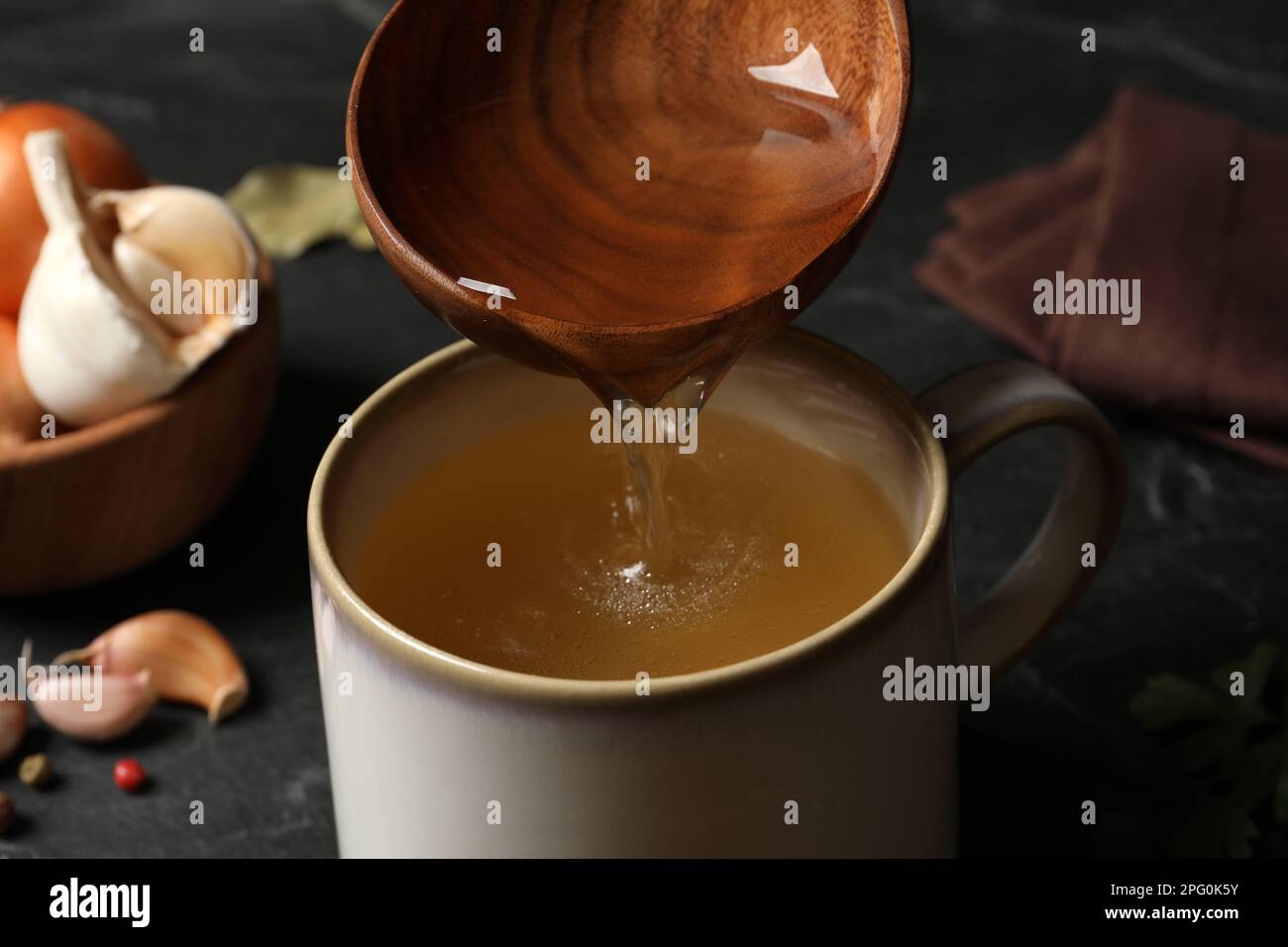 Fresh chicken broth pouring hi-res stock photography and images - Alamy