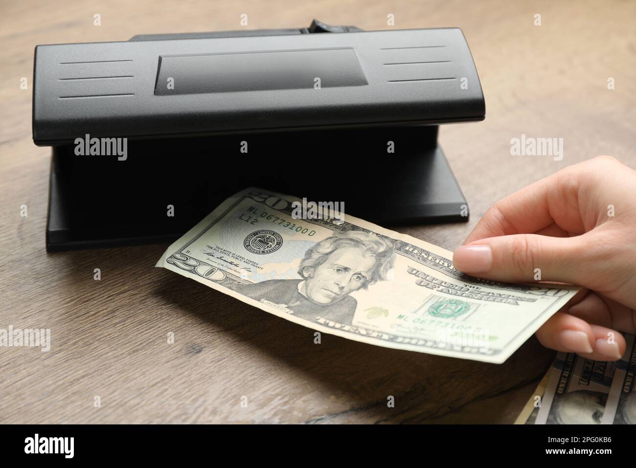 Ultraviolet light banknote hi-res stock photography and images - Alamy