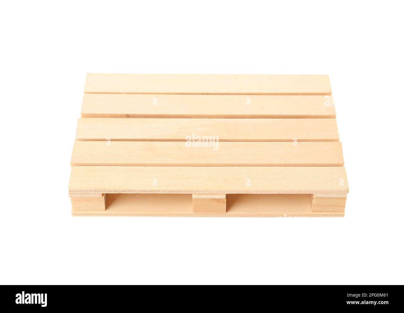 One small wooden pallet isolated on white Stock Photo - Alamy