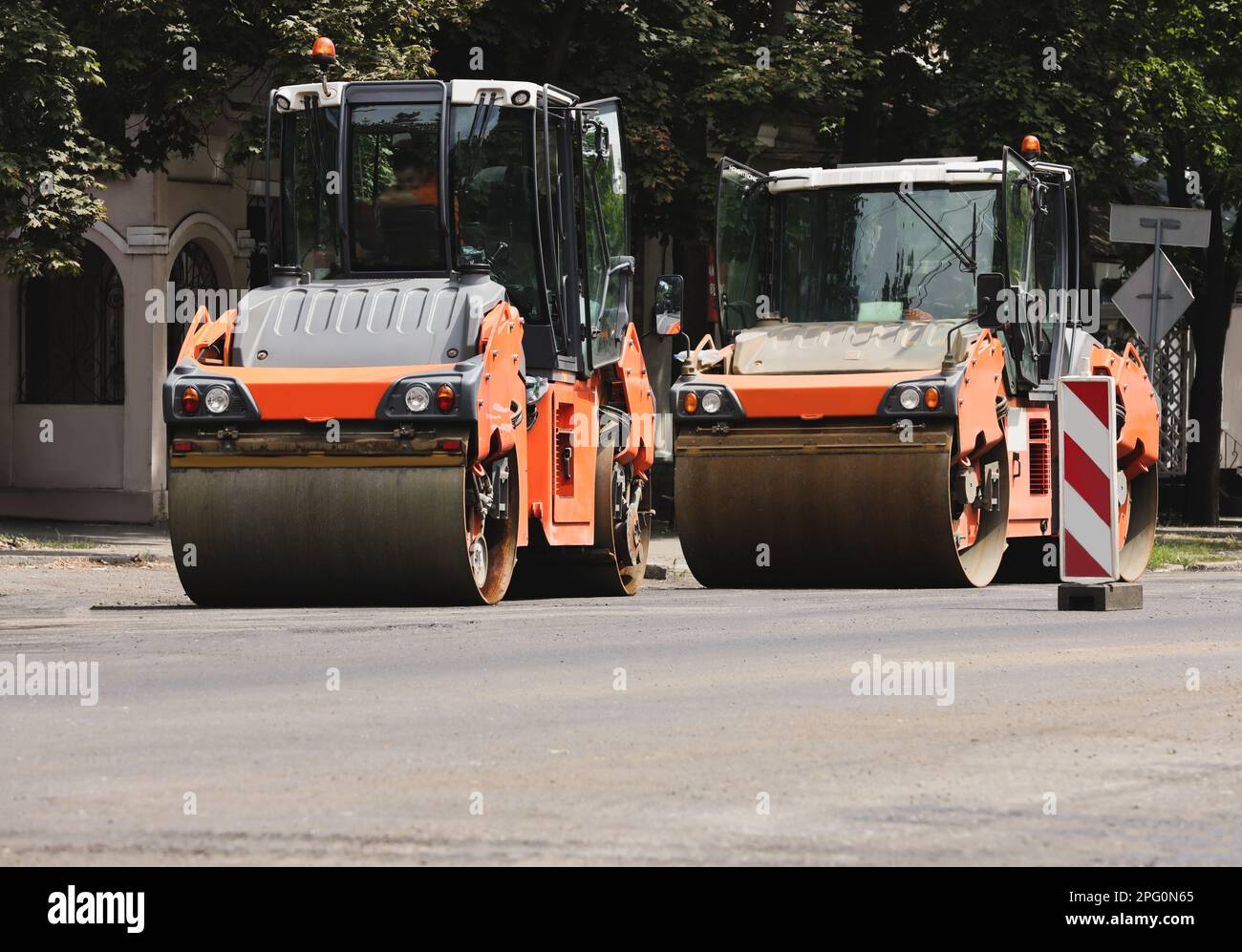 Roads rollers hi-res stock photography and images - Alamy
