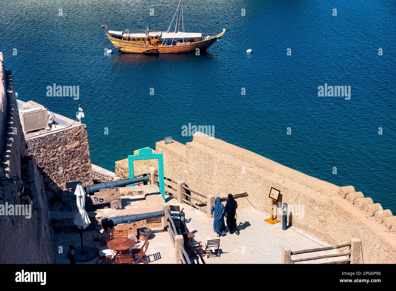 Traditional dhow and the Mutrah Fort, Muscat, Oman Stock Photo - Alamy