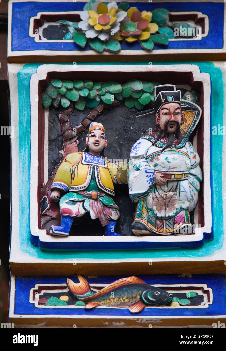 Malaysia, Penang, Georgetown, mural, relief, statues Stock Photo - Alamy