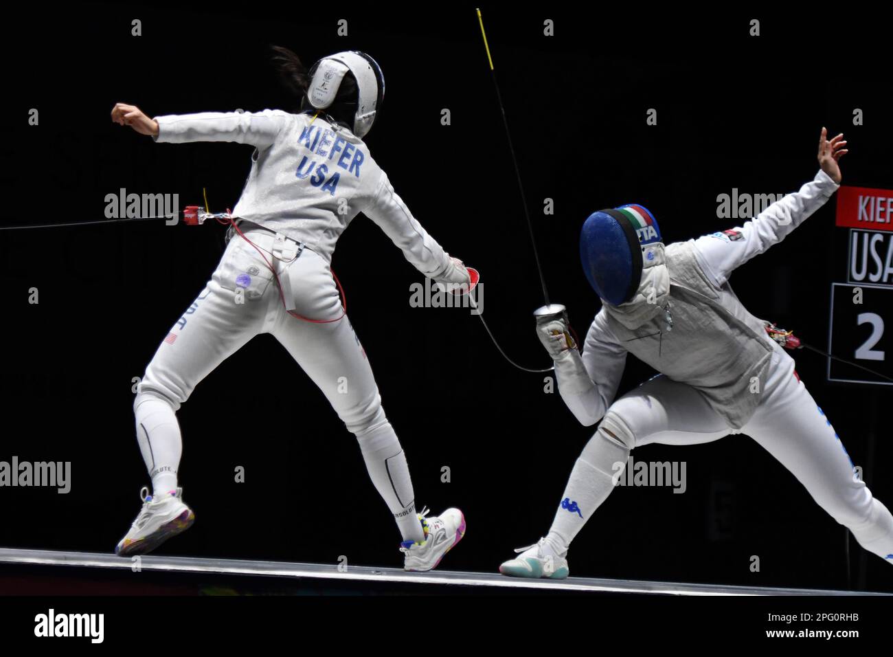 Busan, South Korea. 19th Mar, 2023. Alice Volpi of Italy (R) fights ...