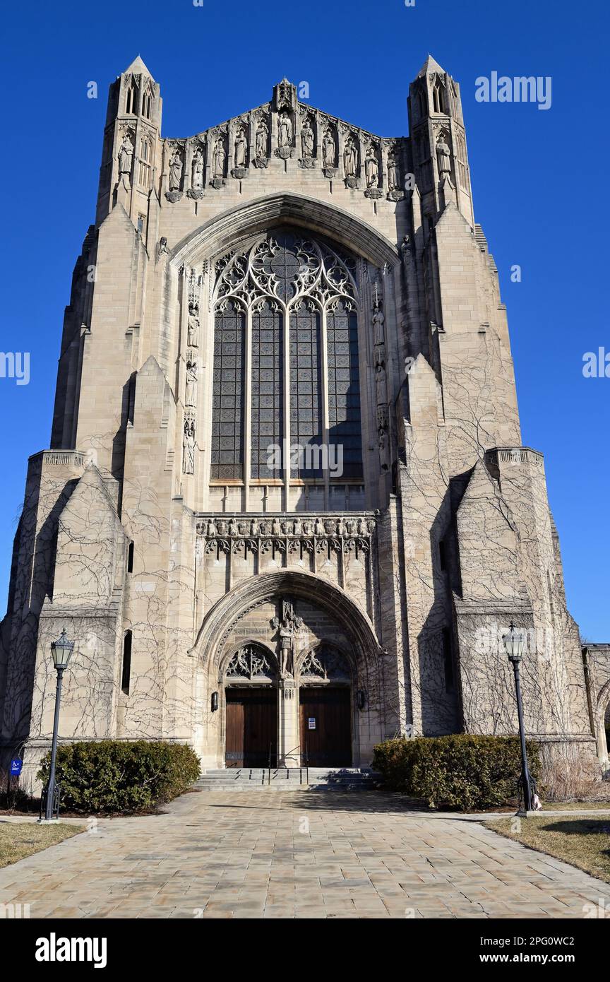 Chicago, Illinois, USA. Rockefeller Memorial Chapel on the campus of ...