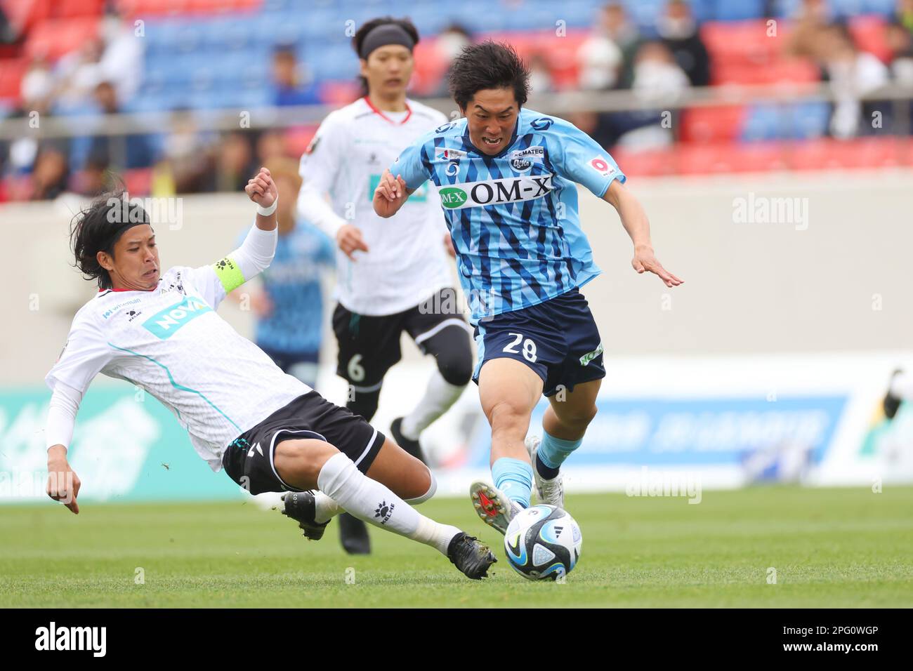 Hanazono Rugby Stadium, Osaka, Japan. 18th Mar, 2023. (L to R) Masakazu Tashiro (Grulla), Daigo ...