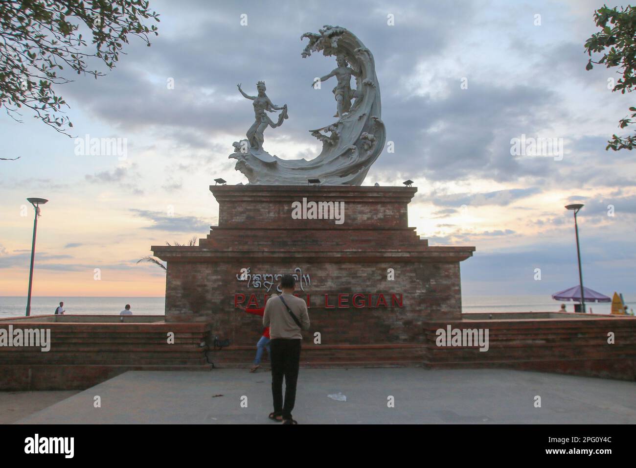 Legian Beach Entrance Gate Stock Photo - Alamy