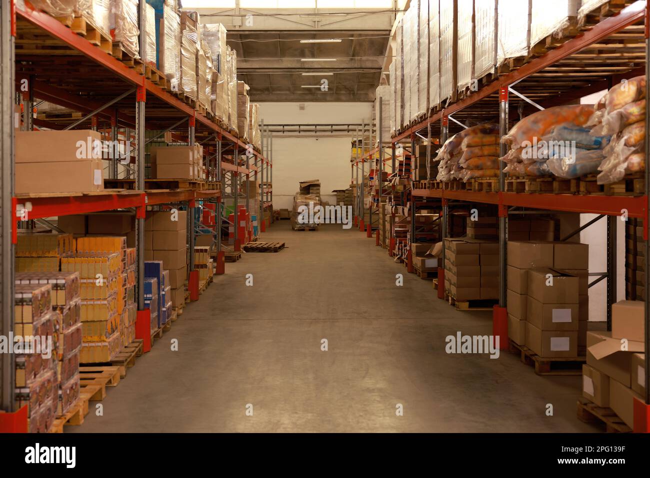 Warehouse storage racks boxes goods hi-res stock photography and images ...