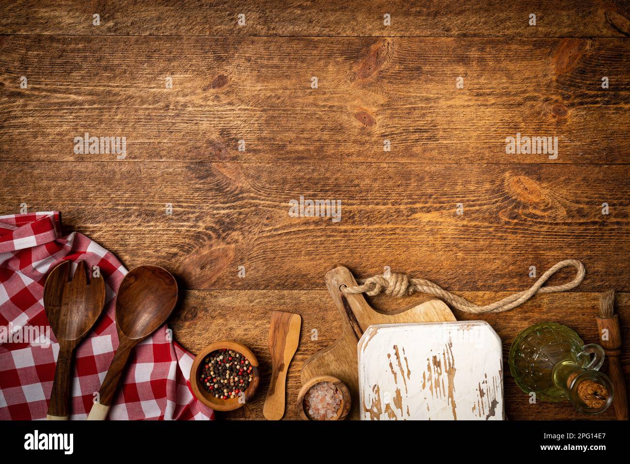 kitchen utensils or cooking tools Stock Photo - Alamy