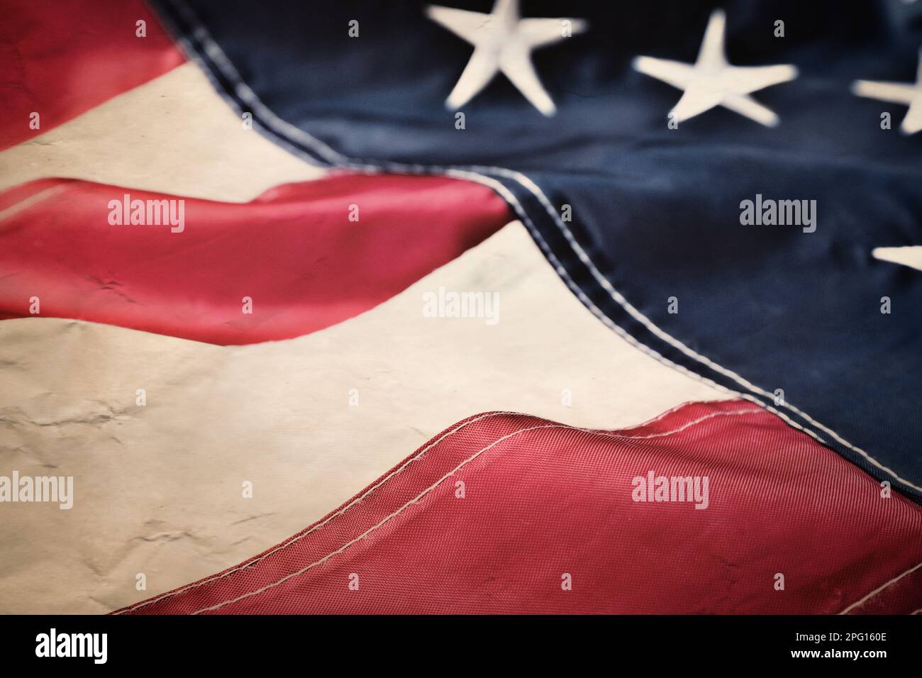 Old worn american flag memorial hi-res stock photography and images - Alamy