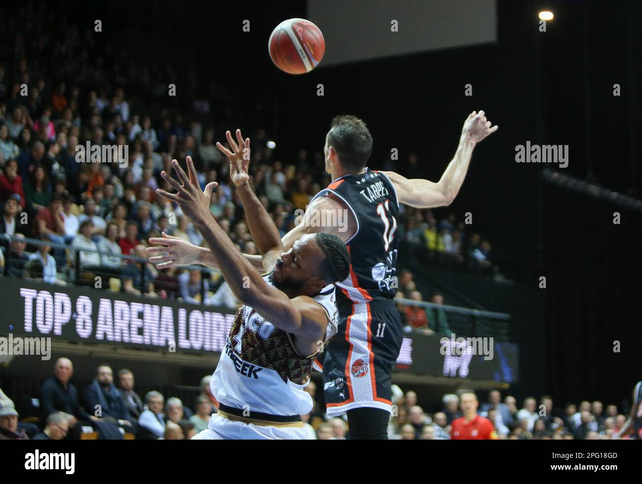 Trelaze, France. 19th Mar, 2023. Terry TARPEY of LE MANS SB and Jaron ...