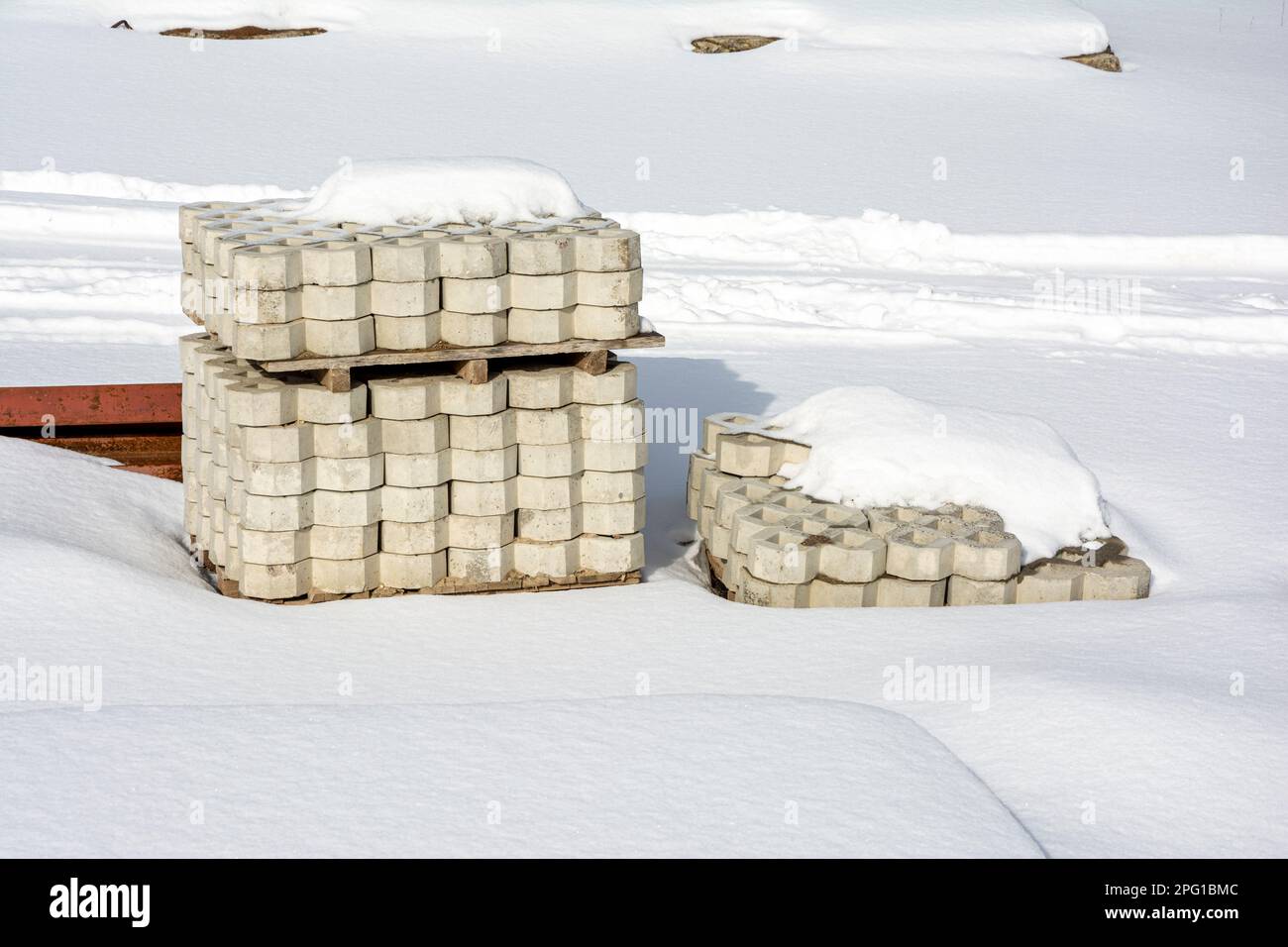 Slabs on a pallet hi-res stock photography and images - Alamy
