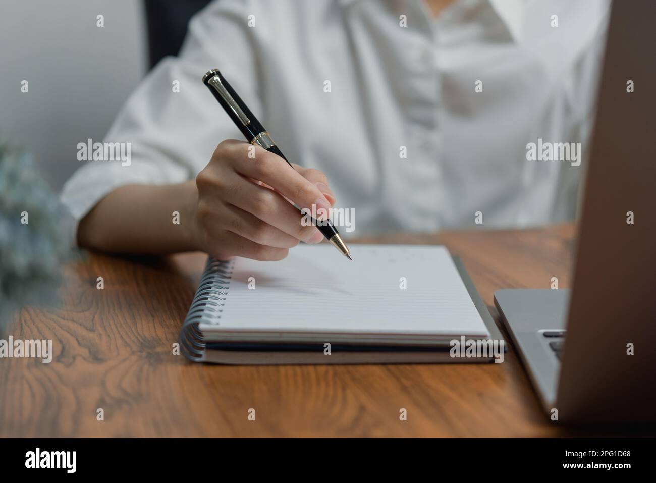 Report writing student hi-res stock photography and images - Alamy