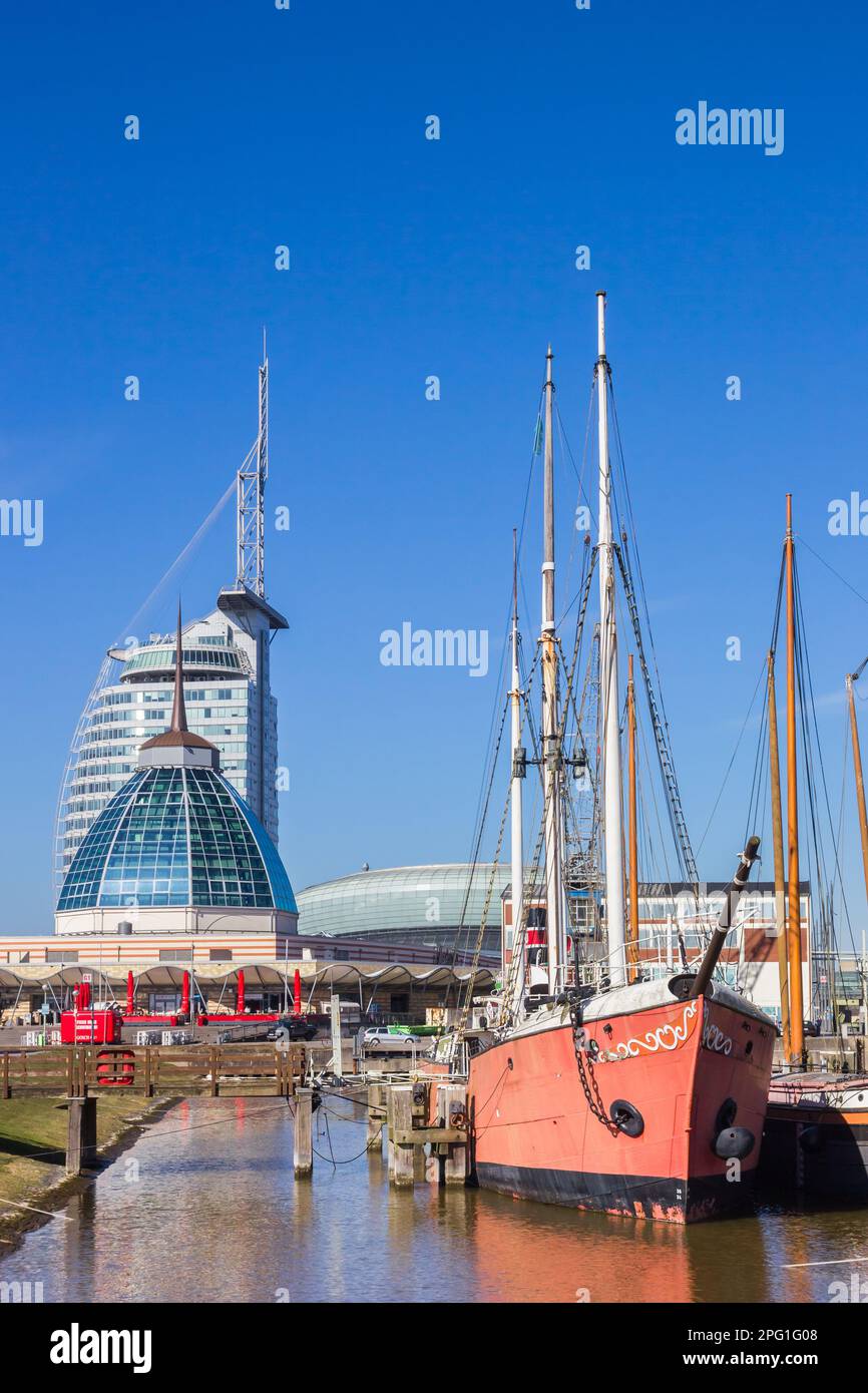 Historic ships and modern architecture in Bremerhaven, Germany Stock ...