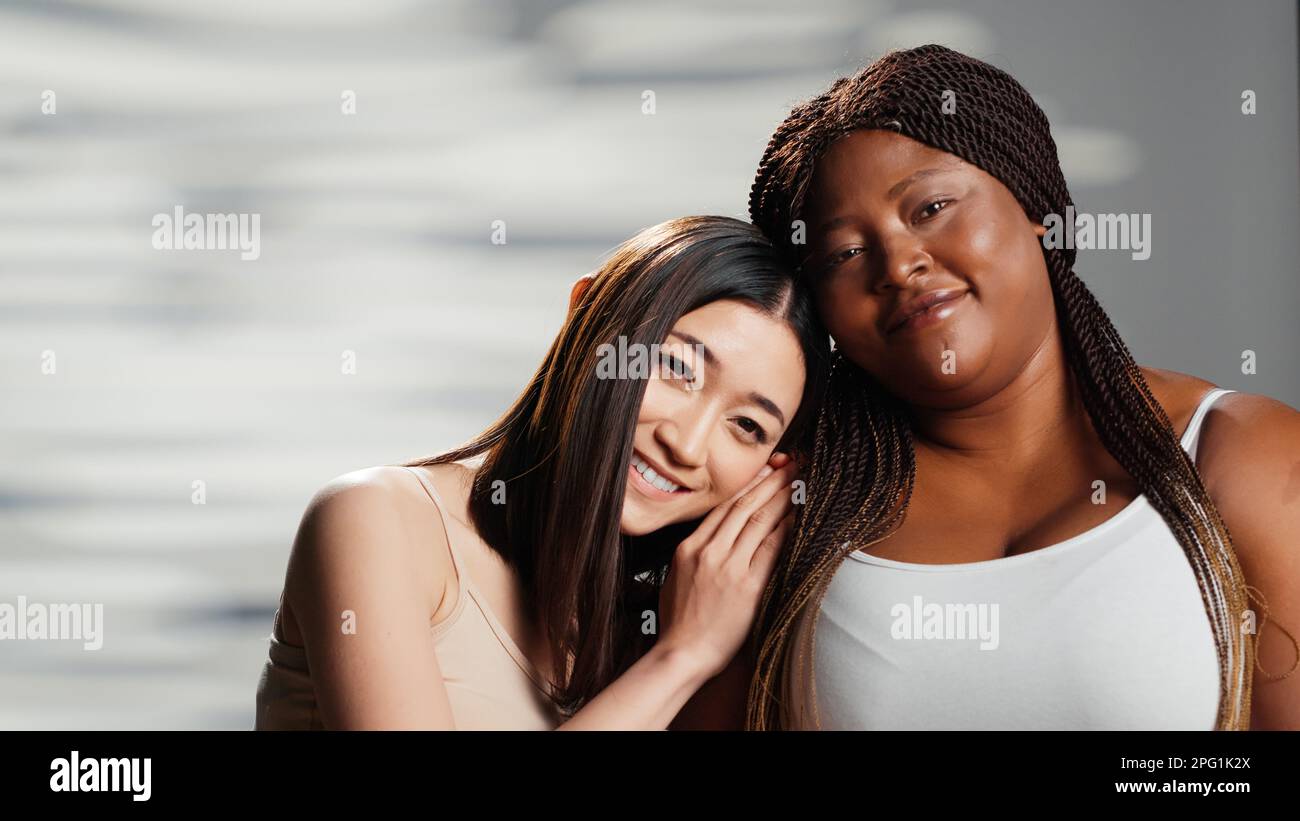 Diverse body types hi-res stock photography and images - Alamy