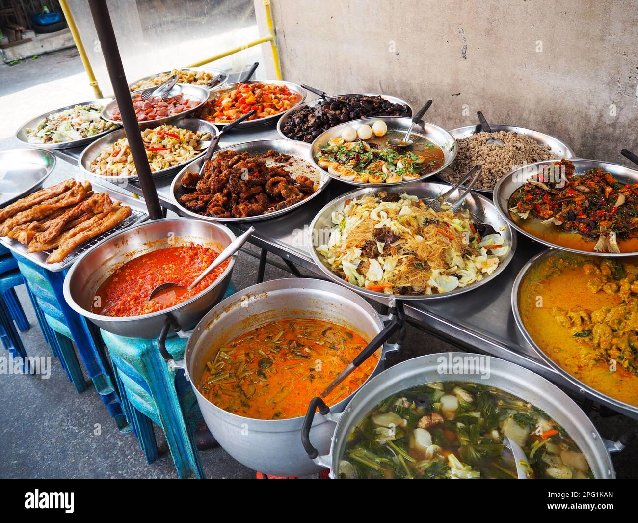 Thai street food display, Bangkok, Thailand Stock Photo - Alamy