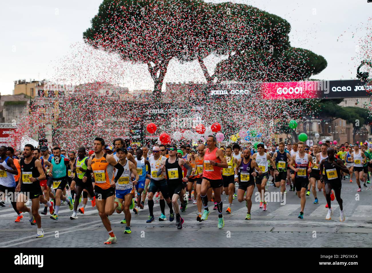 Rome marathon runner hi-res stock photography and images - Alamy