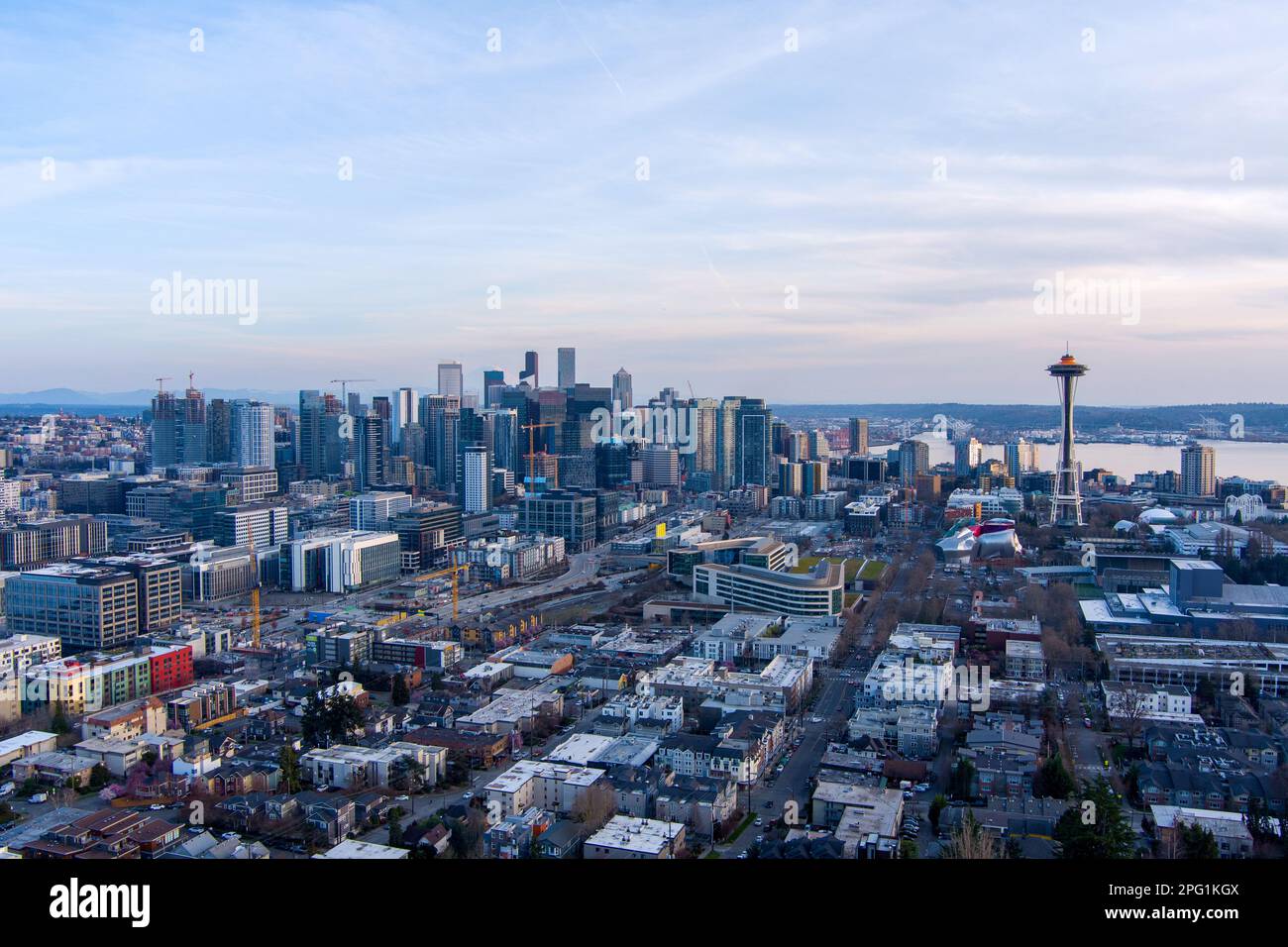 Seattle aerial rainier lake hi-res stock photography and images - Alamy