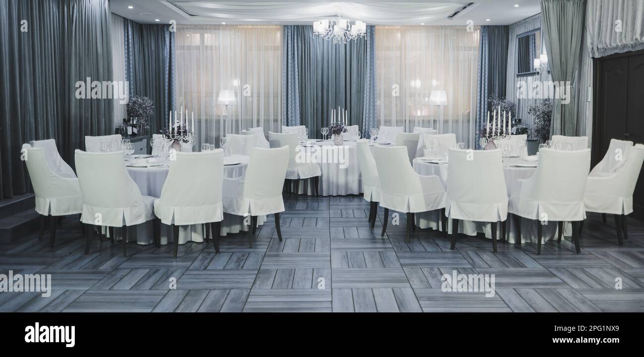 classic interior of a European restaurant or cafe Stock Photo - Alamy