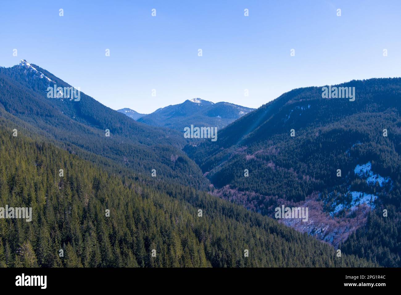 Cascades mountains of Washington State Stock Photo - Alamy