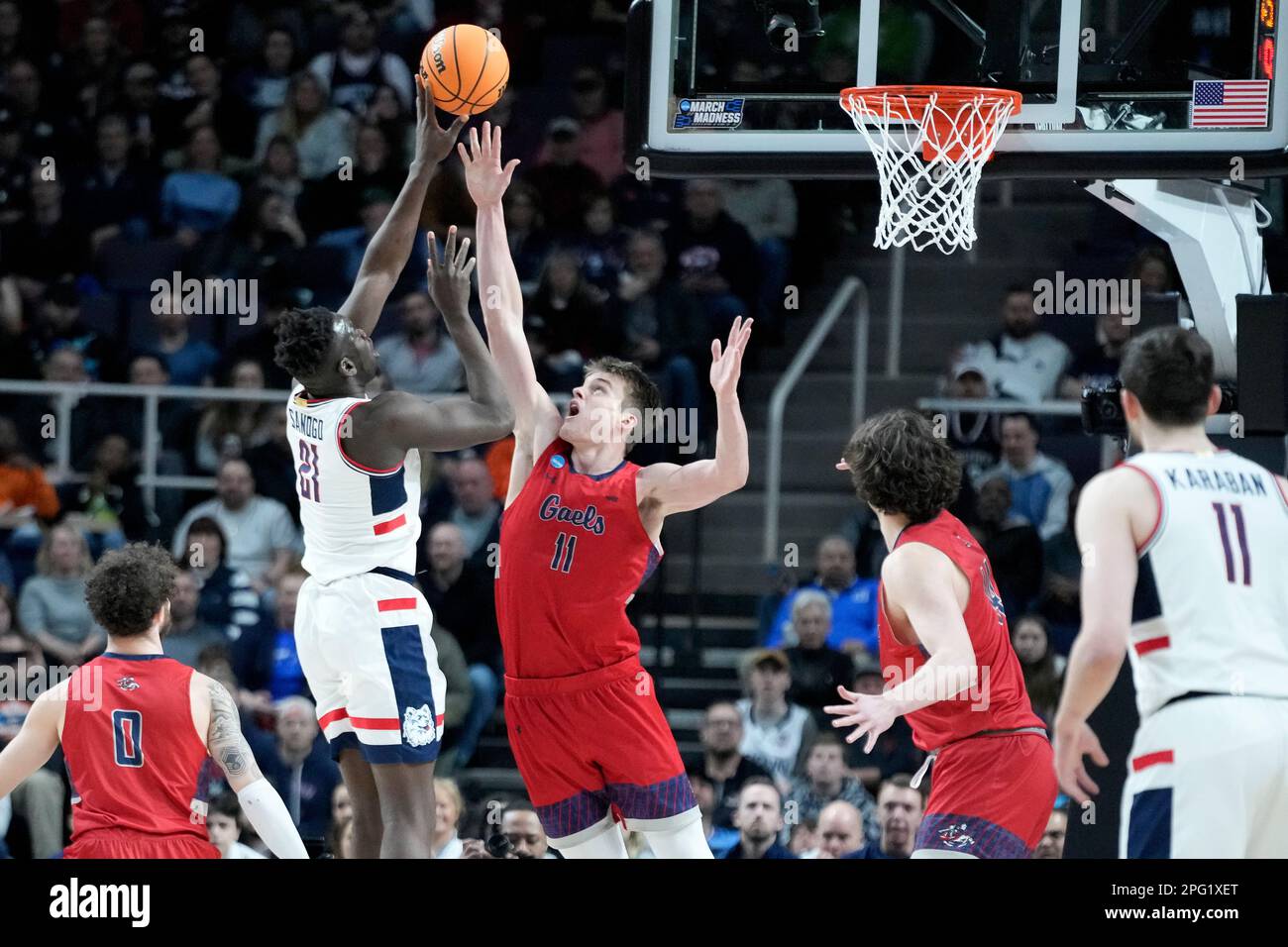 Connecticut's Adama Sanogo (21) shoots against St. Mary's Mitchell ...