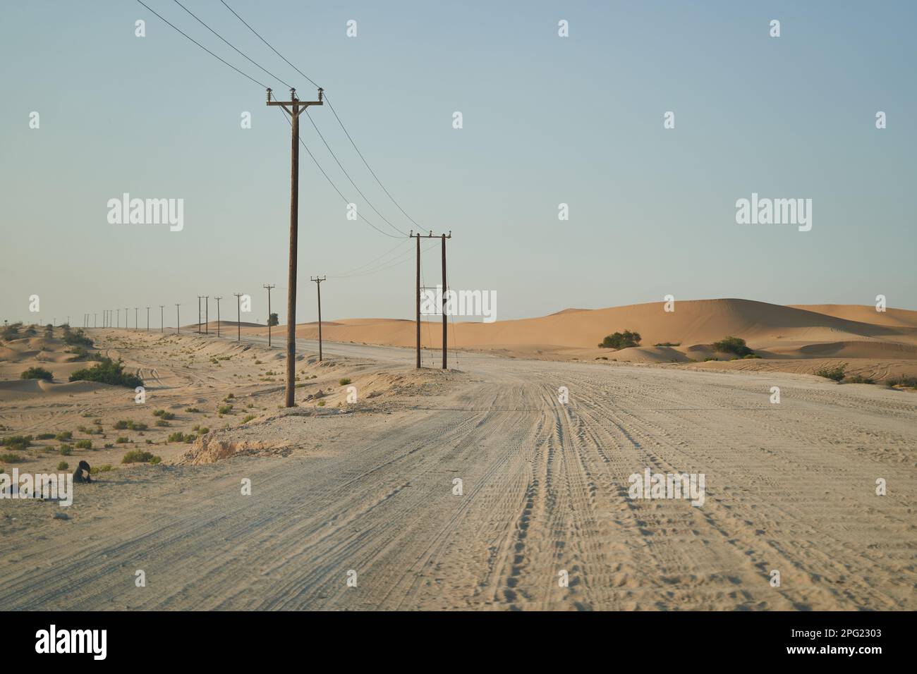 Power lines dubai uae hi-res stock photography and images - Alamy