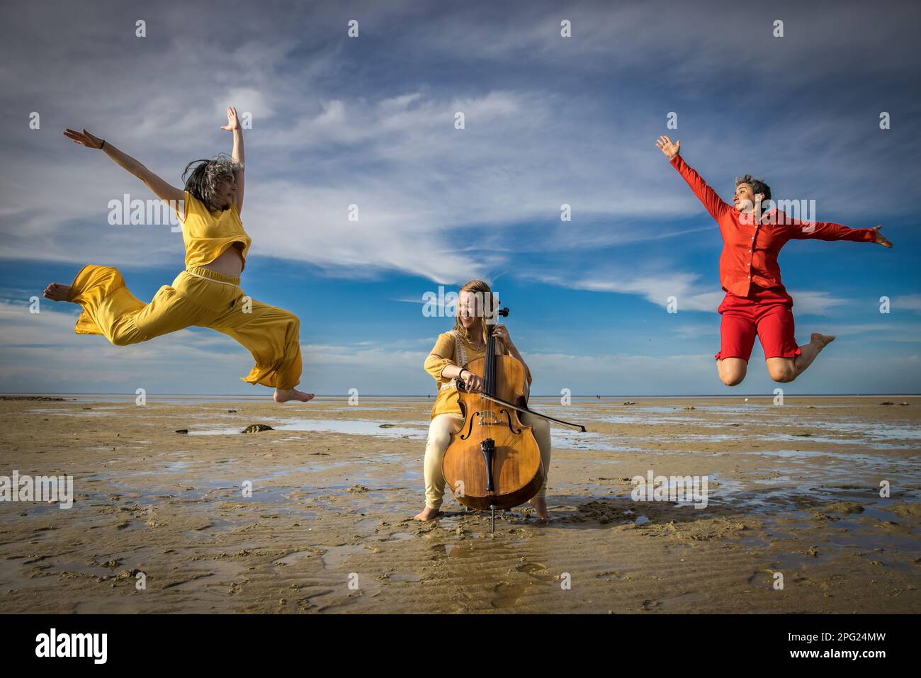 Cape flats dance band hi-res stock photography and images - Alamy