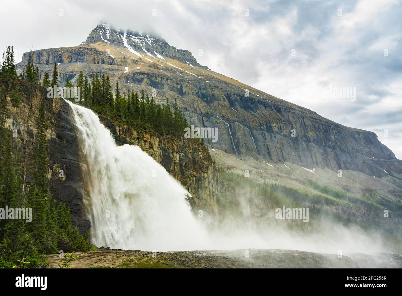 Top of the world provincial park hi-res stock photography and images ...