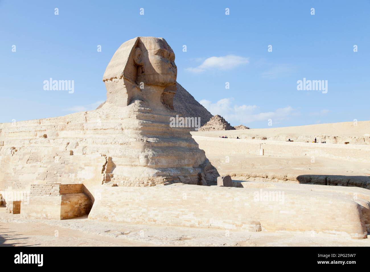 Giza pyramids hi-res stock photography and images - Alamy