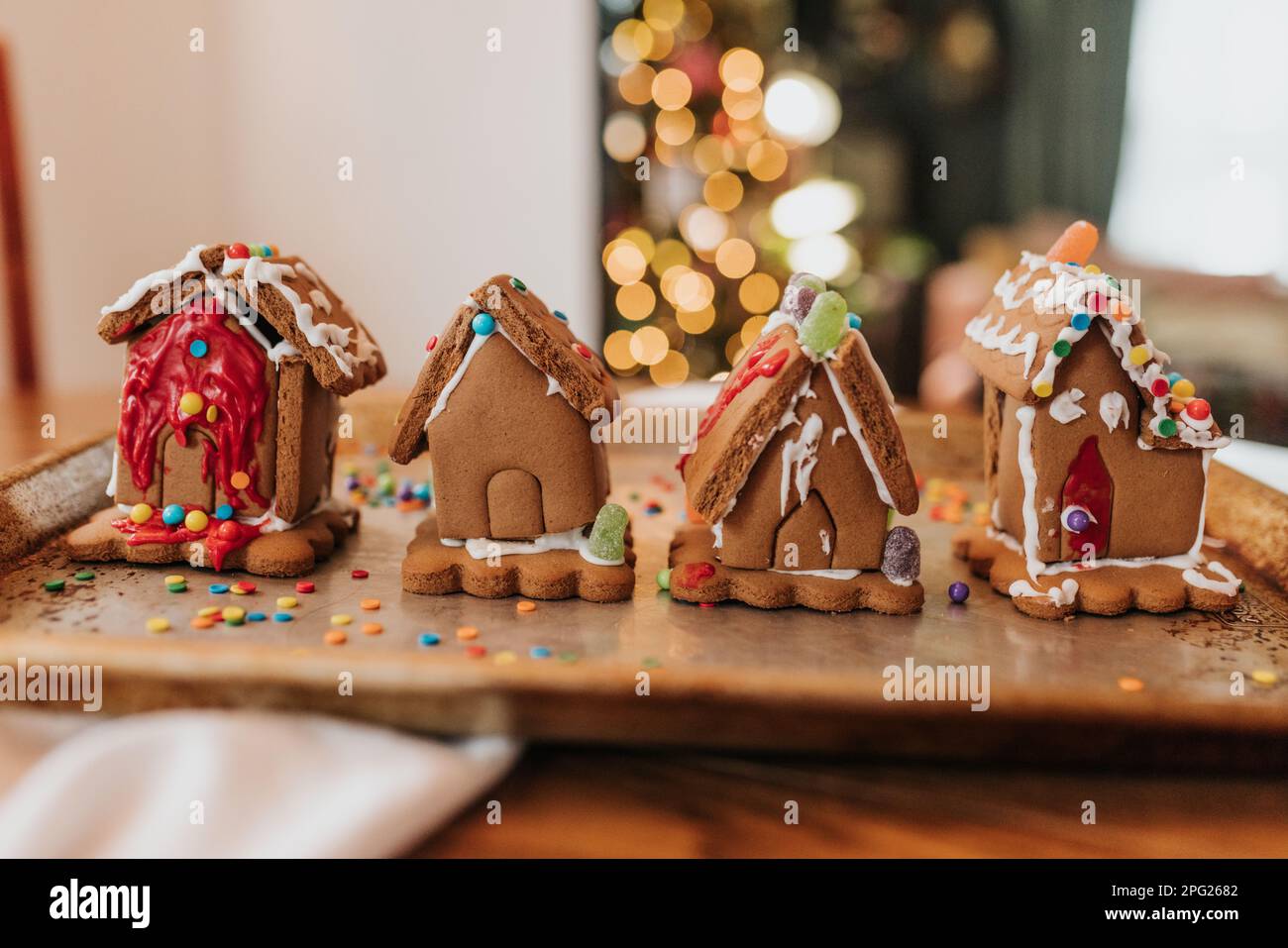 Gingerbread house inside light hi-res stock photography and images - Alamy