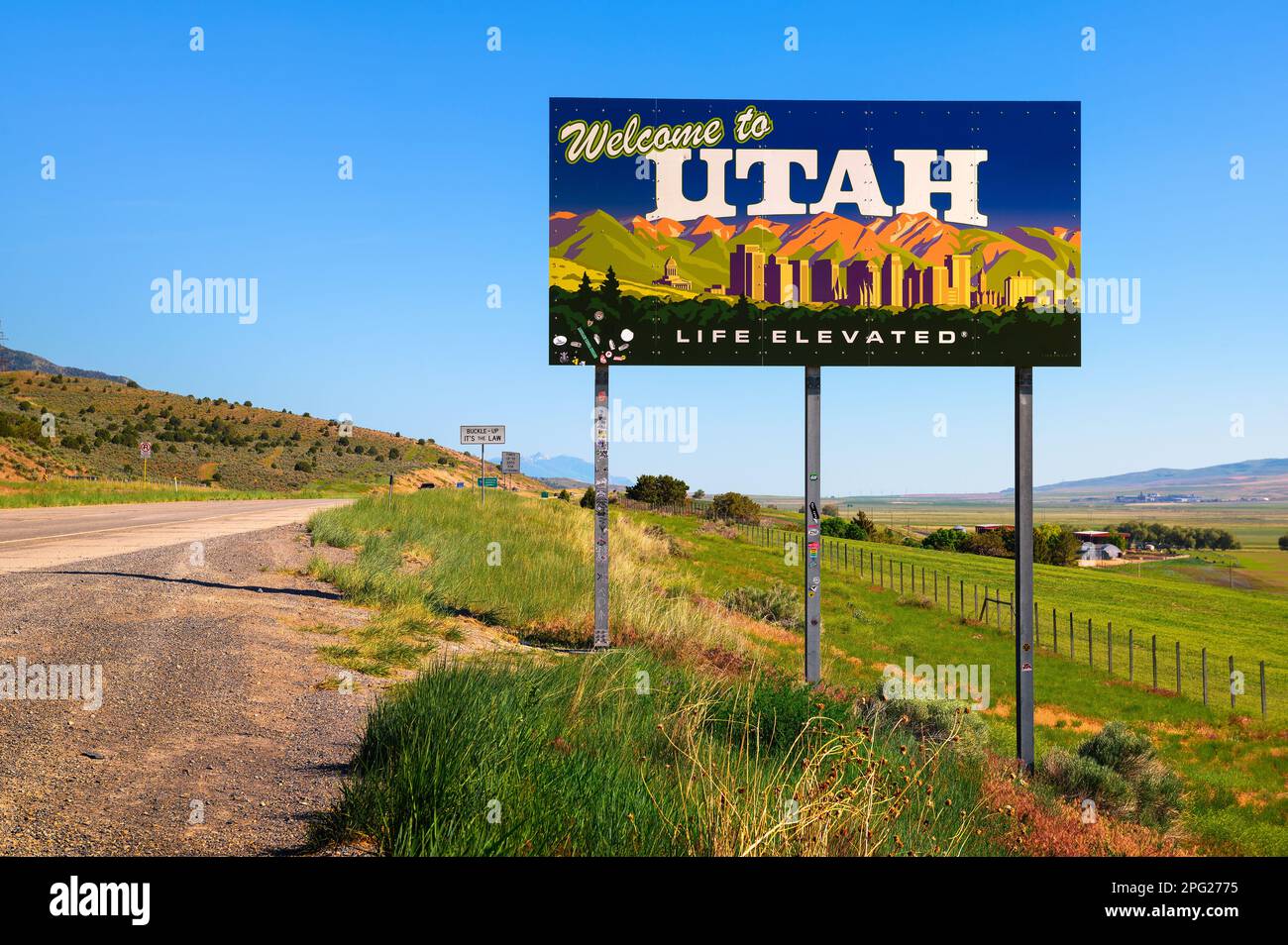 Welcome to Utah State Sign along US-163 near Monument Valley Stock ...