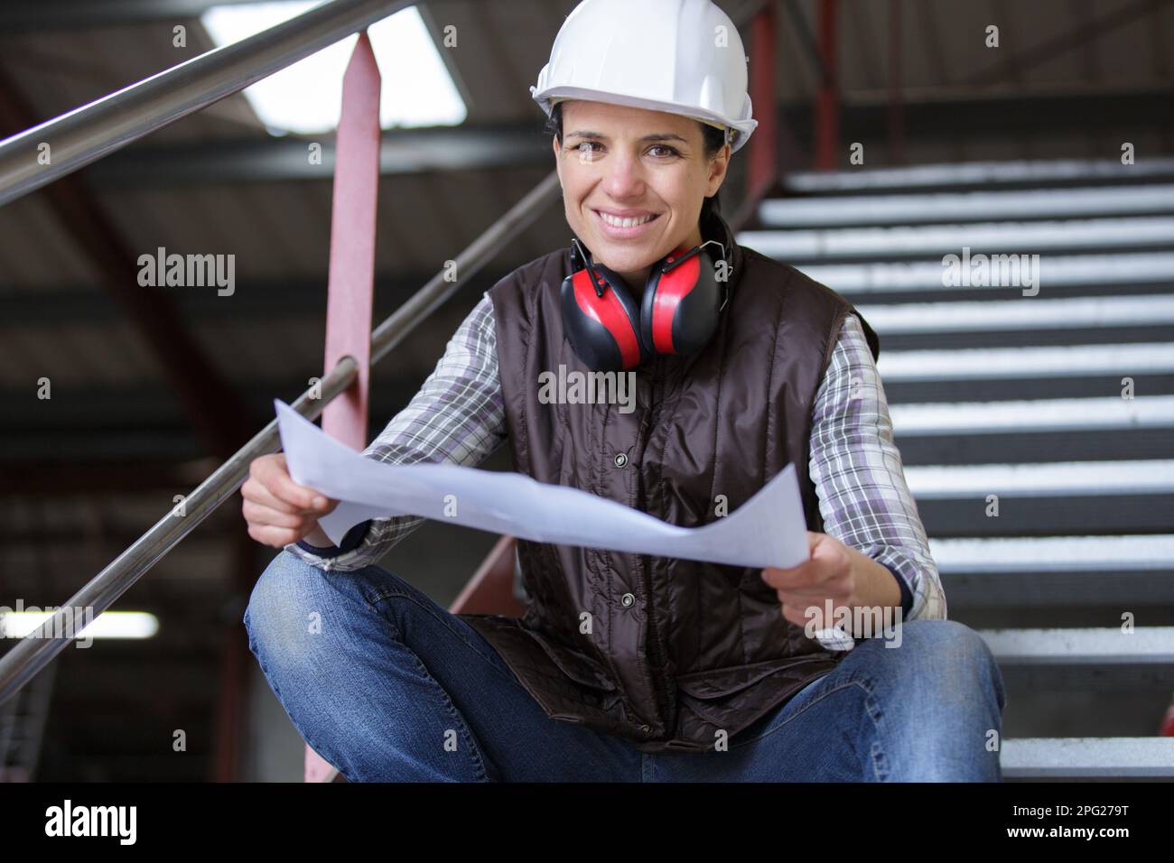 Civil engineer student female hi-res stock photography and images - Alamy