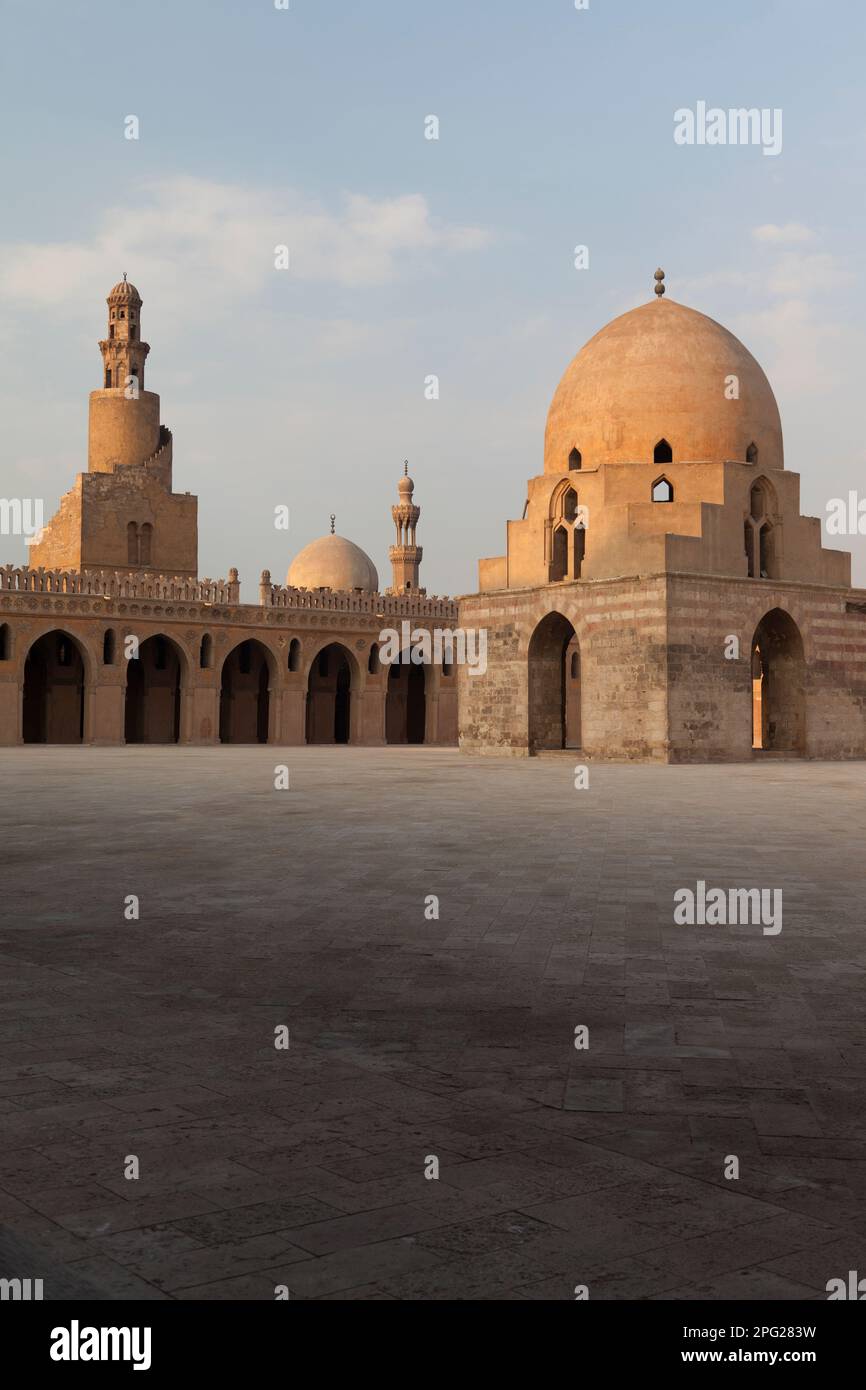 Cairo ibn tulun mosque hi-res stock photography and images - Alamy