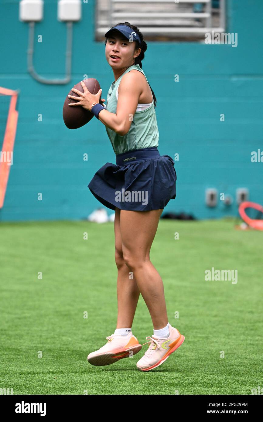 Miami Gardens, FL, USA. 19th Mar, 2023. Carol Zhao is seen training ...