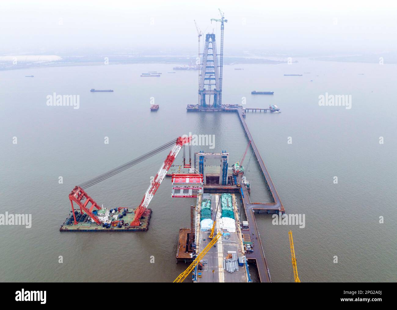 Bridge construction construct girder hi-res stock photography and ...