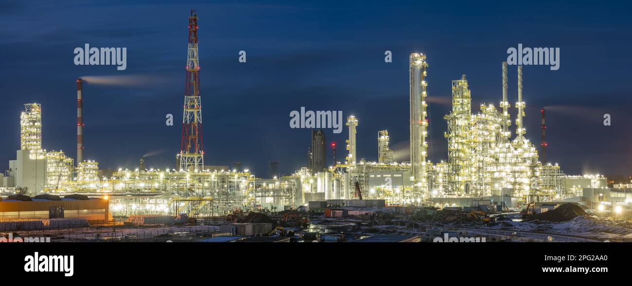 Poland's newly established polymer factory-night view Stock Photo - Alamy