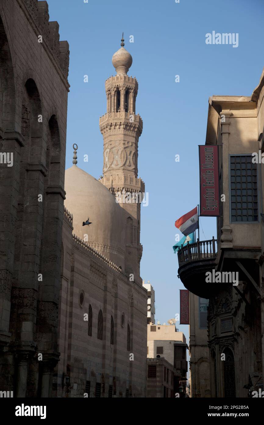 Egypt, Cairo, Khan al-Khalili market, one of the many mosques Stock ...