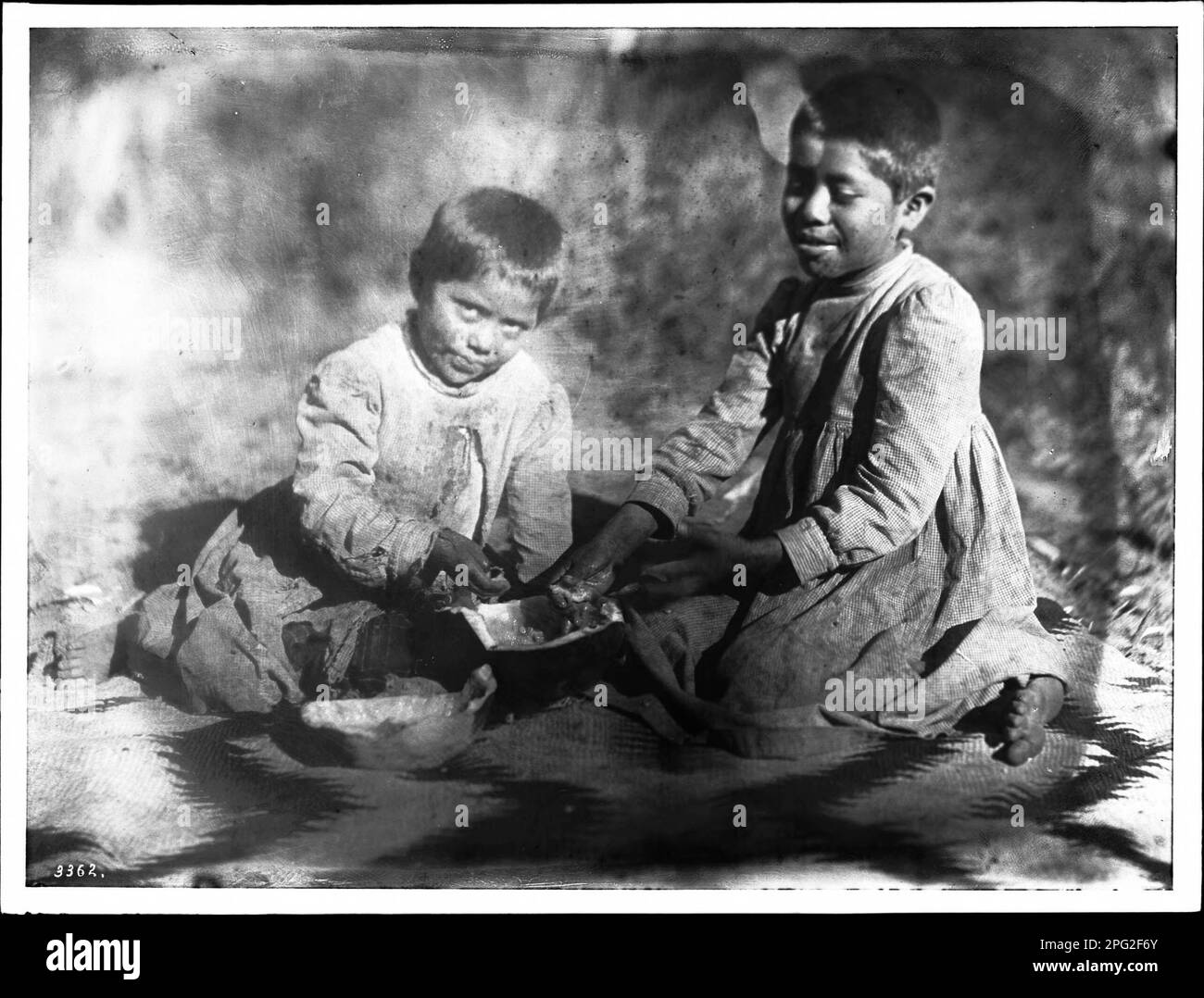 Two Havasupai Indian children Stock Photo - Alamy