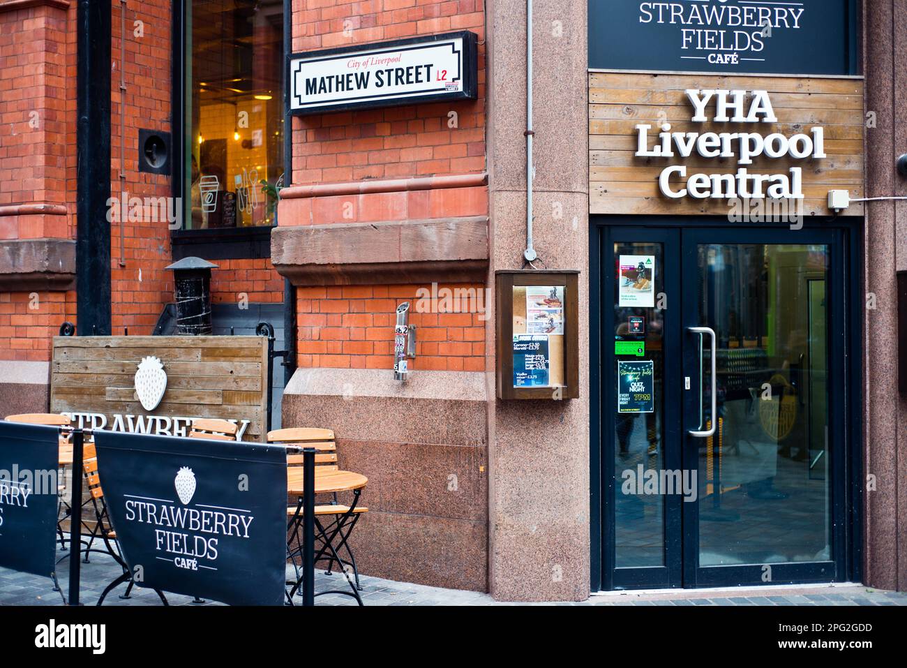 Liverpool strawberry fields hi-res stock photography and images - Alamy