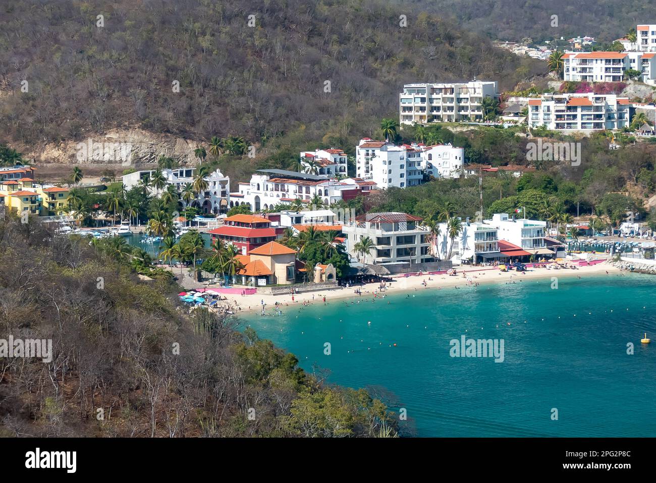 Huatulco in Mexico: the main beach, Playa Chahué Stock Photo - Alamy