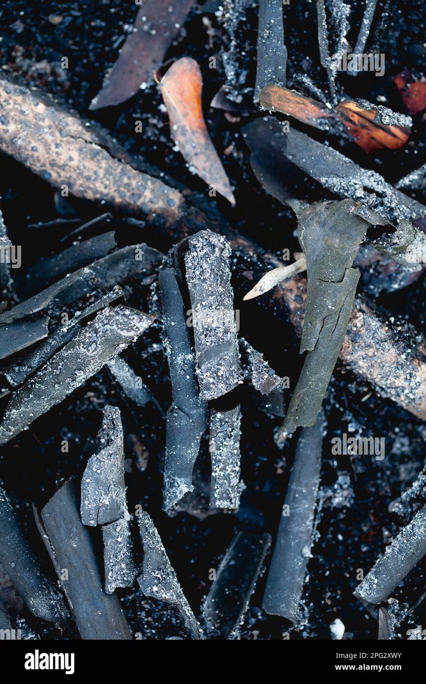 Ash pile embers hi-res stock photography and images - Alamy