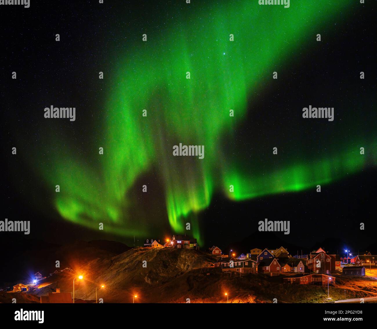 Inuit greenland northern lights hi-res stock photography and images - Alamy