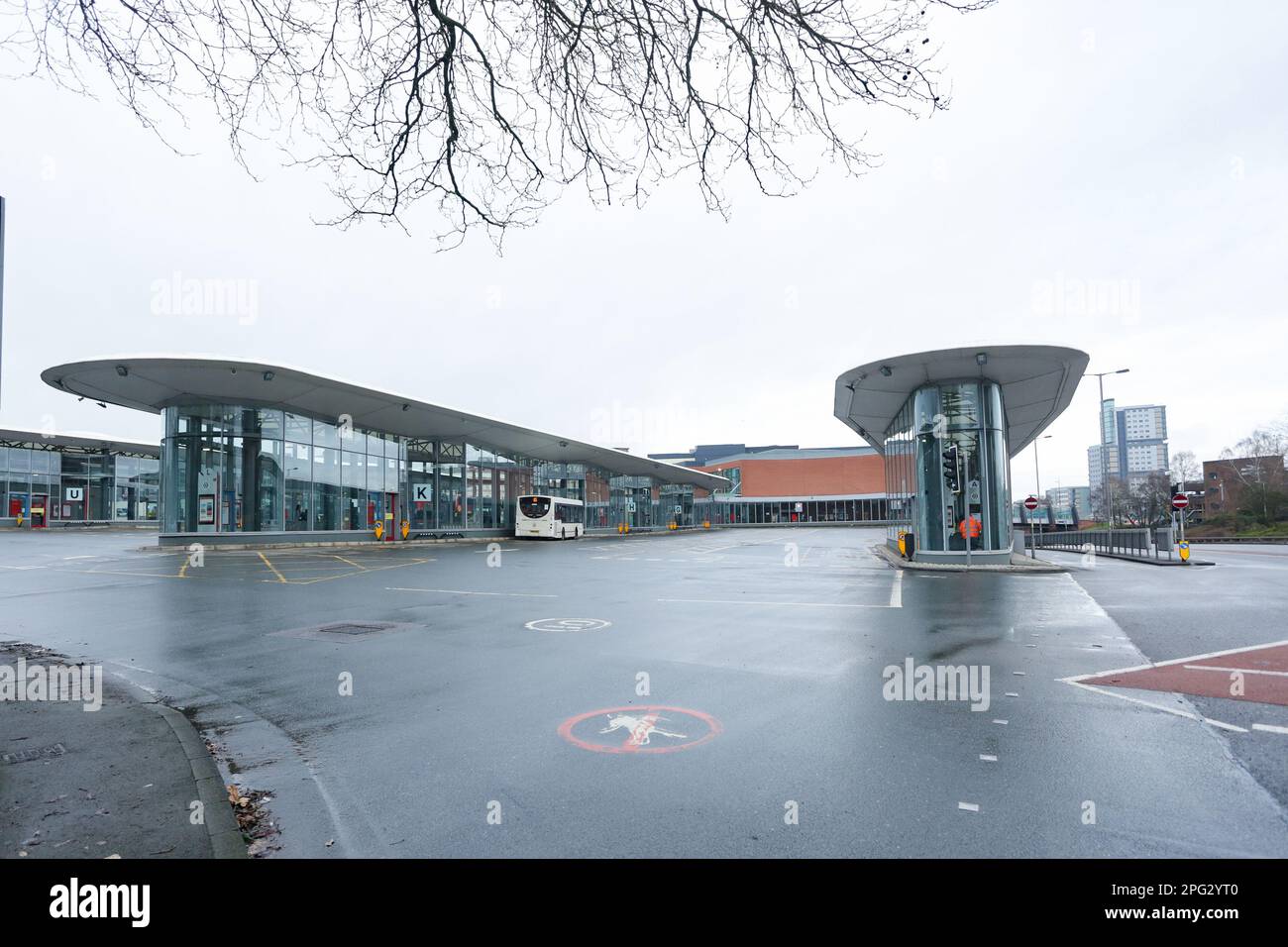 Wolverhampton bus station hi-res stock photography and images - Alamy