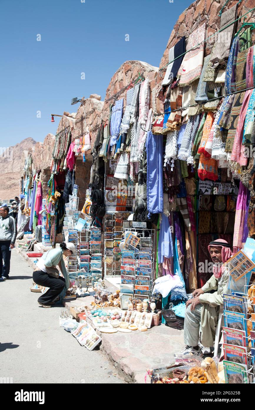 Street stalls, Sinai Desert area, Egypt Stock Photo - Alamy